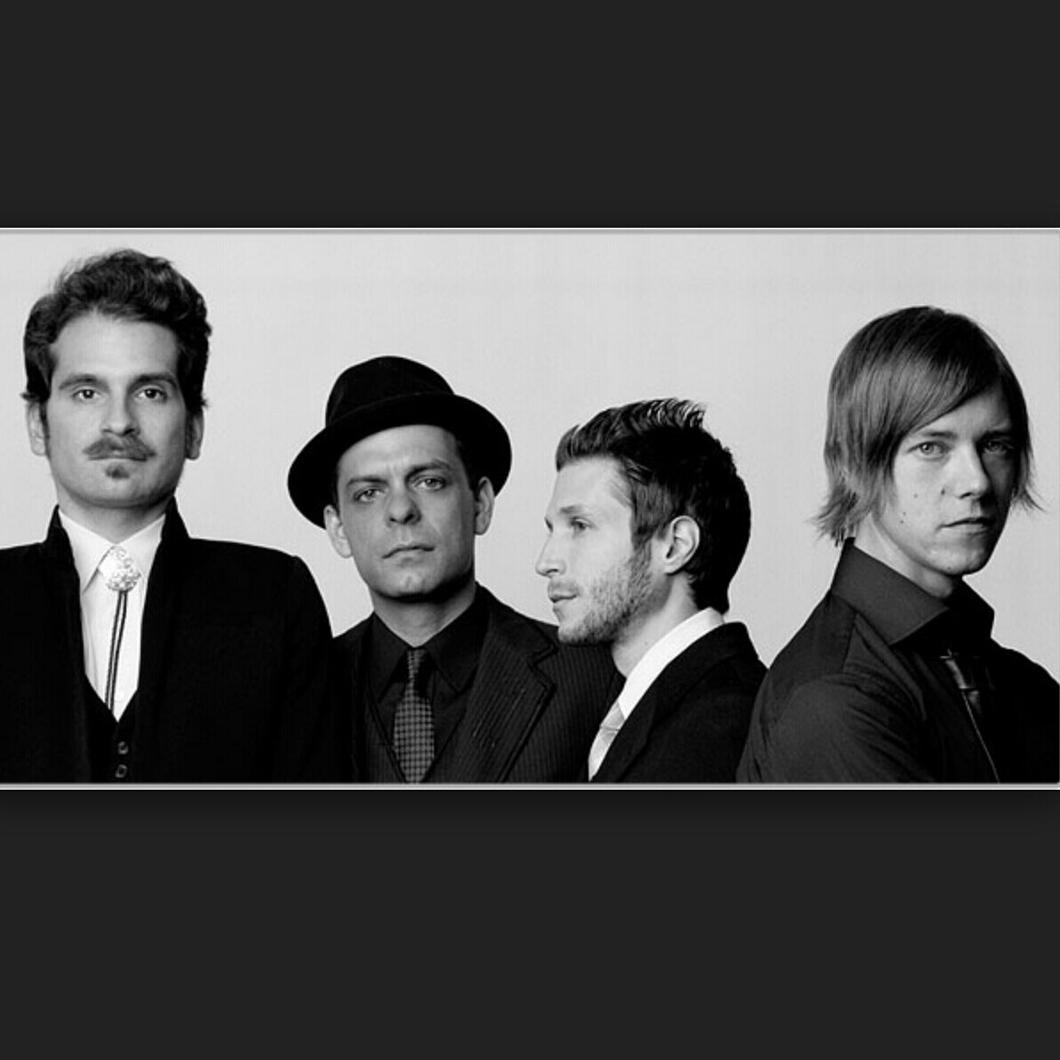 INTERPOL – ELEGANT INDIE ROCK ‘N’ ROLL – Rock Art Fashion
