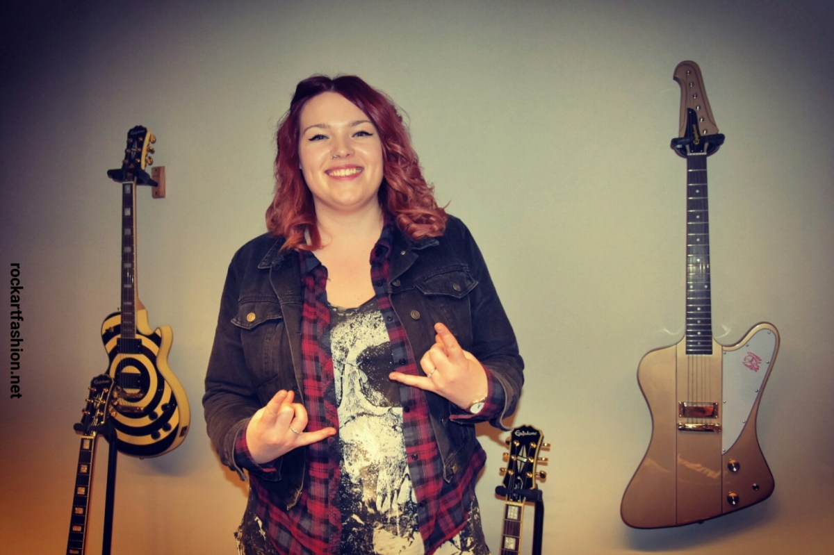 “Ain’t Always Easy”- STONE BROKEN – interview with Robyn Haycock in ...